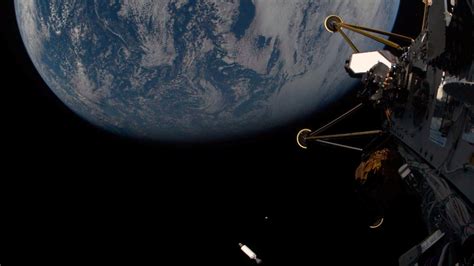 Private Athena Moon Lander Beams Home Gorgeous Views Of Earth From