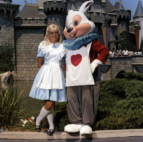Alice In Wonderland White Rabbit Disney Costume