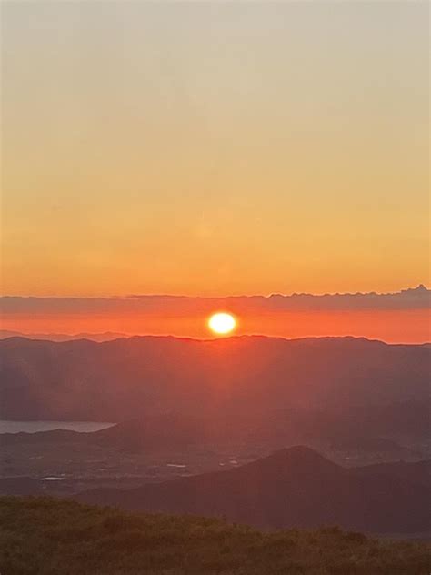 伊吹山⛰️琵琶湖と夕陽☀️ Pippi🌱さんの伊吹山・伊吹高原・御座峰の活動データ Yamap ヤマップ