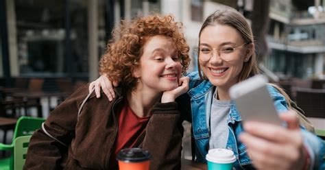 The Most Common Traits Of A Gemini Cancer Cusp According To An Astrologer