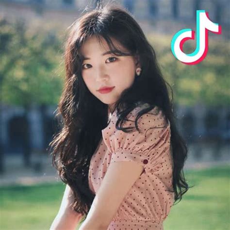 女生抖音头像自带logo17张女生头像刻爱头像网