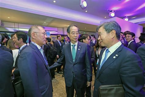 정의선 현대차그룹 회장 파리서 부산 엑스포 유치 총력전 한국경제