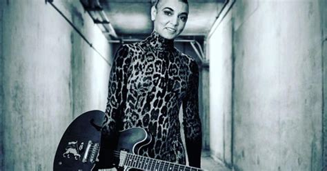 El Día Que Sinéad Oconnor Estuvo A Casi Un Colectivo De Distancia Y