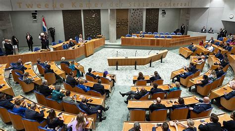 Moeten Regels Voor Donaties Aan Politieke Partijen Strenger Worden Dit