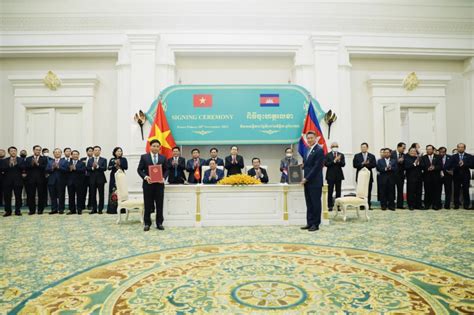 កម្ពុជា វៀតណាម៖ យានយន្តពាណិជ្ជកម្មឆ្លងកាត់តាមព្រំដែន អាចកើនឡើងរហូតដល់៨០០គ្រឿង