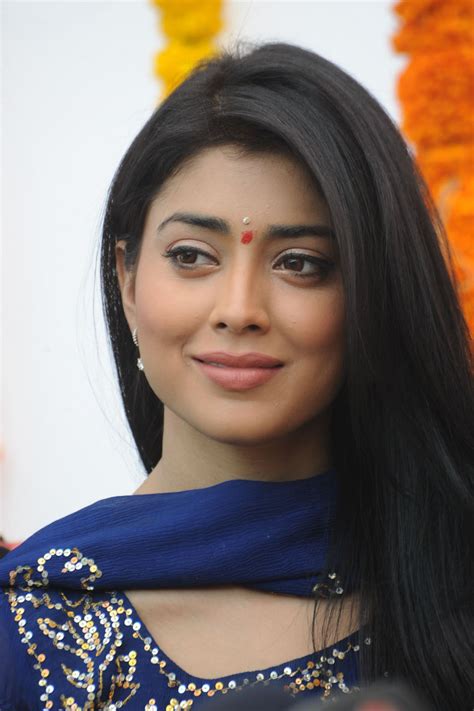 Sreya Saran New Movie Tolycolors