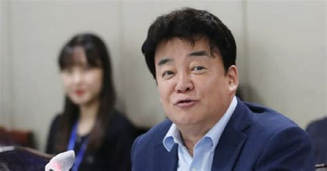 백종원의 `연돈불카츠` 점주들 집단행동월 3000만원 보장vs사실무근
