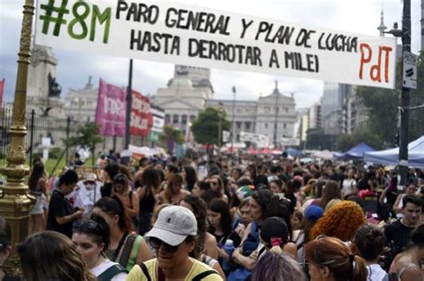 En Fotos Se Desarrolló La Marcha Del Ni Una Menos En El Congreso De La