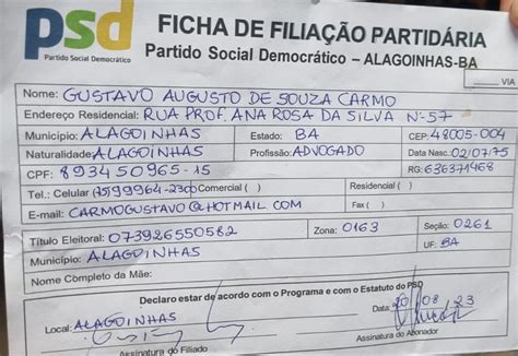 Gustavo Carmo Assina Ficha De Filiação Ao Psd Em Evento Multipartidário