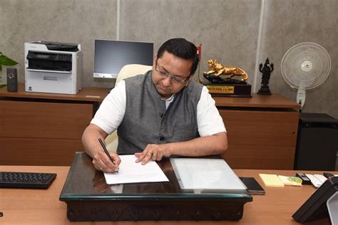 Jitendra Srivastava Ias Assumes Charge As Cmd Rec