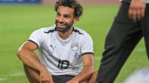 محمد صلاح ينشر صوره من معسكر المنتخب المصري تحت قيادة فيتوريا صور