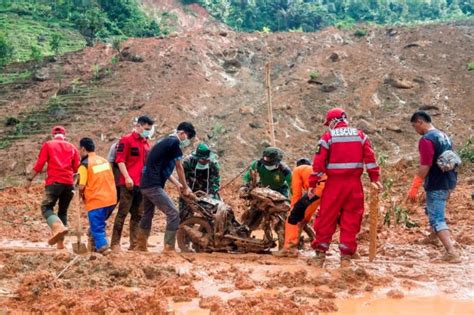 印尼非法金礦暴雨後坍方 約20人被埋至少7死 中央社 Nownews今日新聞