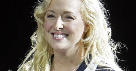 Mindy Mccreadys Death Confirmed As Suicide Autopsy Cbs News