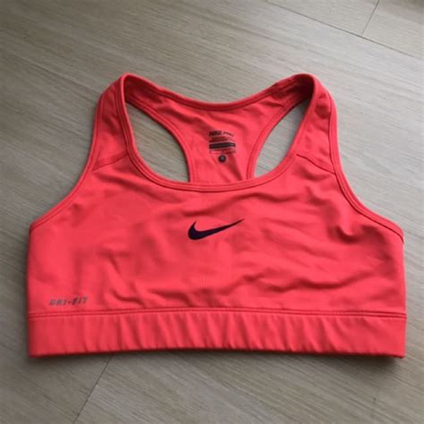 Authentic Nike Pro Sports Bra Women S Fashion Activewear On Carousell