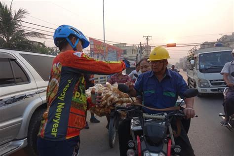 Dvb မန္တလေးတွင် ကိုရိုနာဗိုင်းရပ်စ်ကာကွယ်ရန် စက်ဘီးစီးချစ်သူများက လက