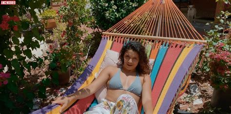 Naked Shakira Barrera In Social Distance