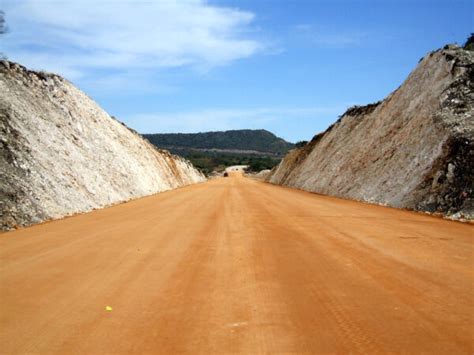 ¿cómo Adapto La Subrasante De Un Pavimento Si Esta Es Altamente