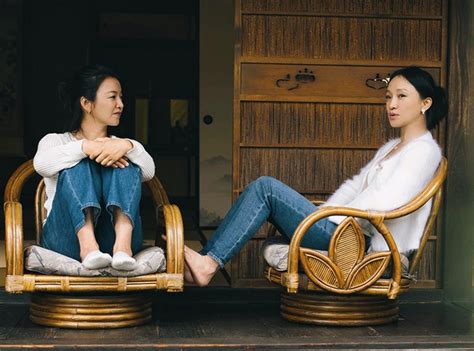 周迅谈婚姻观：爱情一定是美好的 我相信爱情手机新浪网