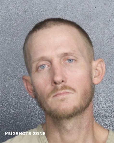 NOVAK JEREMIAH DANIEL 09 17 2022 Broward County Mugshots Zone