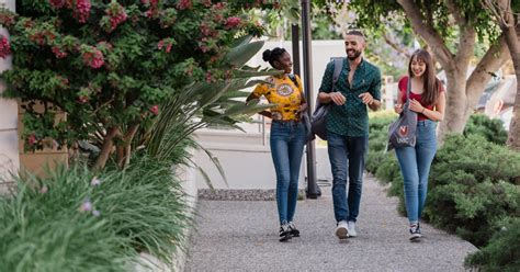 Ημερίδα Ενημέρωσης στη Λέσβο Γιατί το Πανεπιστήμιο Λευκωσίας είναι η Ιδανική Επιλογή για