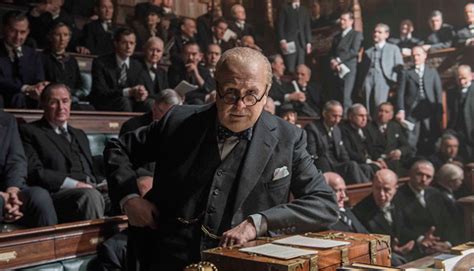 Estreno de la película Las horas más oscuras El País de los Jóvenes
