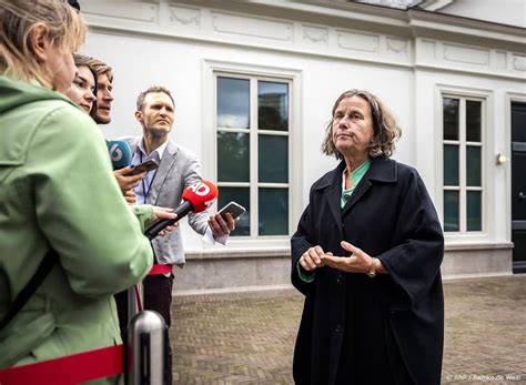 Faber Heeft Nu Geen Plannen Voor Waarschuwingsborden Bij Azc S