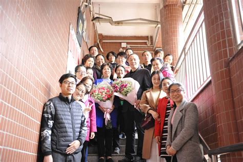 退休路益宽离别情谊暖我校初二年段开展退休教师欢送会