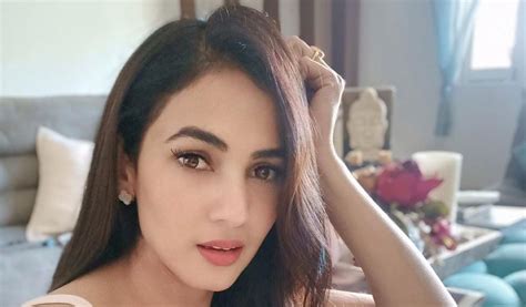 Sonal Chauhan In Bathing Suit Is Always Looking For My Best Angle — Celebwell