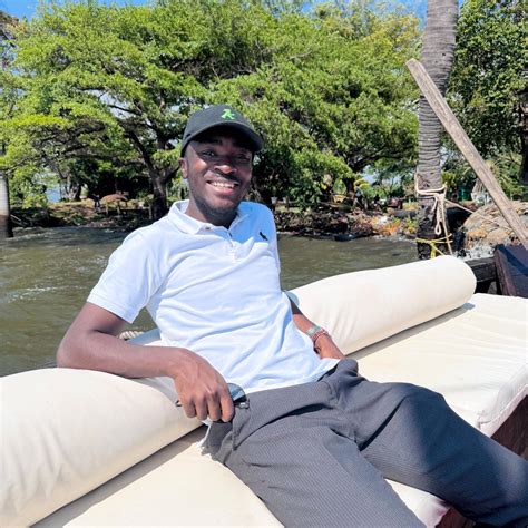 Maxwell Simba Maxwellsimba • Instagram Photos And Videos