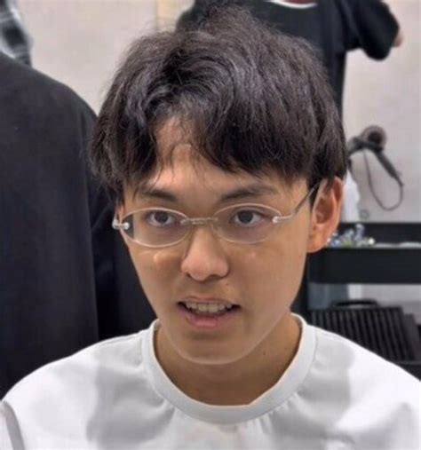 写真 進学を控える男性がイメチェンを希望 クセ活かして雰囲気激変した仕上がりに反響 本人「別人みたい」「すごい」と驚き Limo