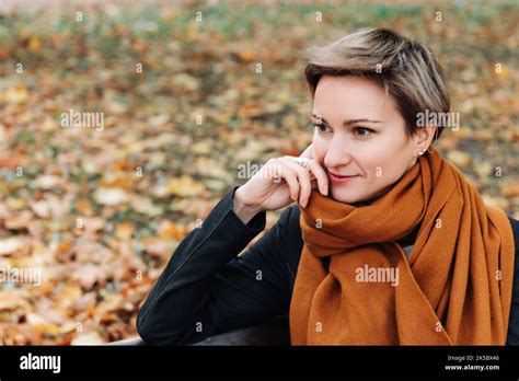 Beautiful Short Haired Blond Woman Hi Res Stock Photography And Images Alamy
