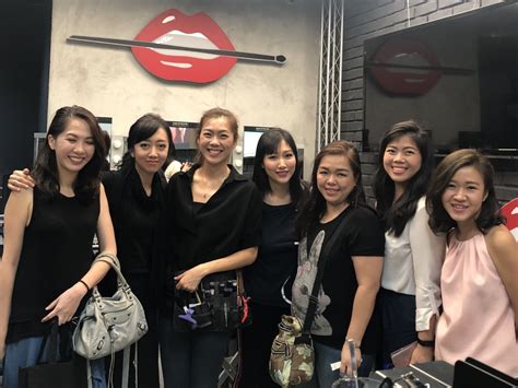 Makeup Class Conducted By Professional Makeup Artists