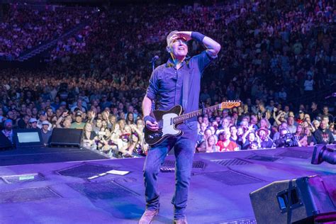 Bruce Springsteens Enigmatic Connection To Las Vegas