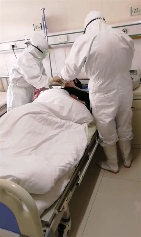 医生讲述98岁新冠肺炎患者的治愈过程凤凰网资讯凤凰网