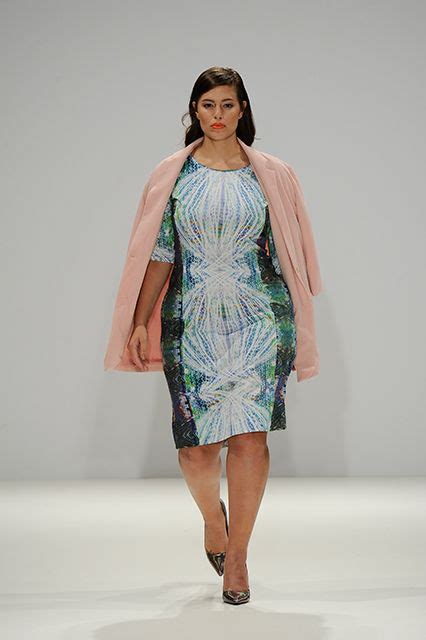 This Fashion Show Just Made History Plus Size Fashion Fashion Curvy