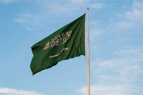 العلم الوطني السعودي راية خفاقة منذ 3 قرون أخبار السعودية صحيفة عكاظ