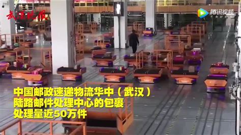 极智嘉agv搬运机器人，无人叉车在智能制造领域的应用案例视频56box物流盒子