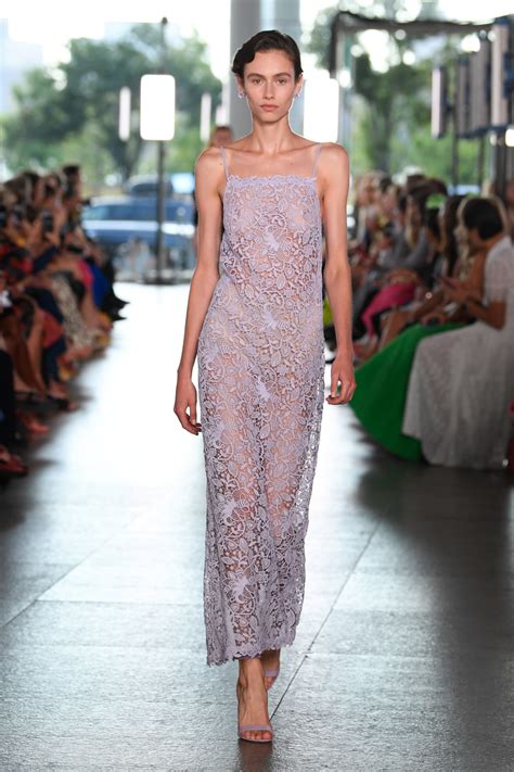 Carolina Herrera RTW Spring 2024 PHOTOS