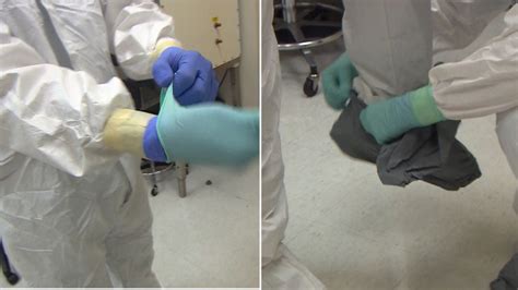 Inside An Ebola Isolation Unit How Doctors Nurses Protect Themselves