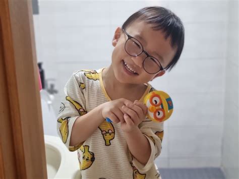 뽀로로 칫솔살균기 최저가 공구 휴대용이라 유치원에서도 사용해요 네이버 블로그