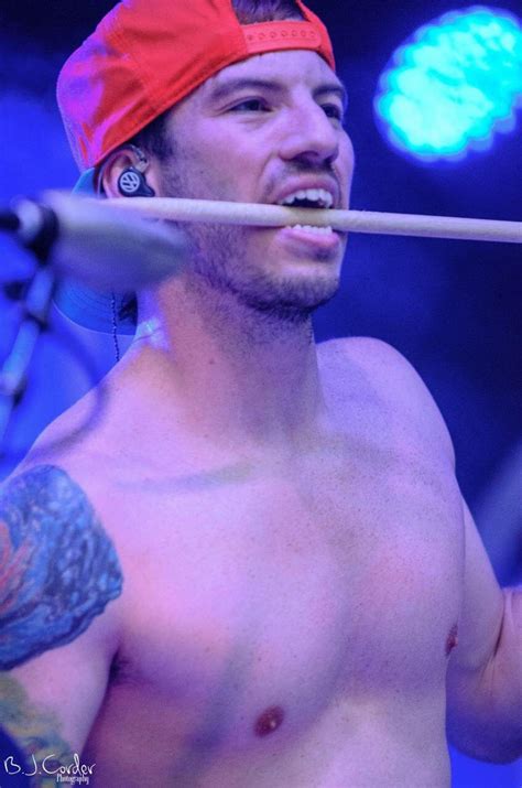 Pin By Vanianillux On TWENTY ONE PILOTS Twenty One Pilots One Pilots Josh Dun