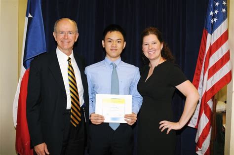 Park Cities Dentist Awards College Scholarship To Highland Park Graduate Sarah Tevis Poteet