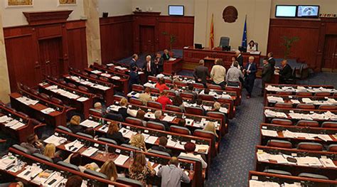 Намалени патните трошоци на пратениците Сител Телевизија