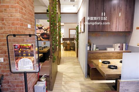 饗鍋物料理｜台中西屯火鍋店「火烤兩吃」銅盤烤肉，全新升級！蔬菜自助吧吃到飽，還有免費的蜂蜜牛奶冰淇淋。 承錠旅行日記
