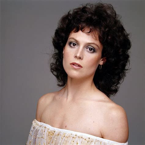 261 Best Sigourney Weaver Images On Pinterest Sigourney Weaver