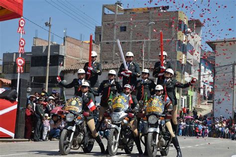 Fiestas Patrias Imágenes De Los Desfiles Al Interior Del Perú Peru