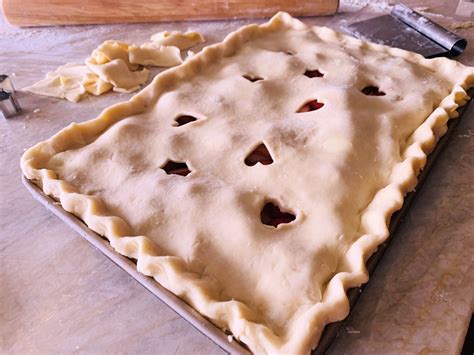 Strawberry Raspberry Rhubarb Slab Pie Recipe Live Love Laugh Food Strawberry Raspberry Rhubarb Slab Pie Recipe Live Love Laugh Food