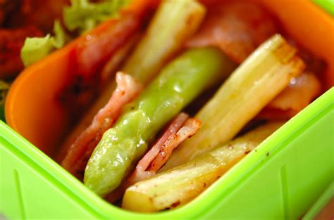 アスパラとベーコン炒め物（副菜）レシピ・作り方 E・レシピ