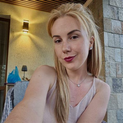 Teodora Stefanovas Solitairex Story Fastest Pyramid Winner Shares