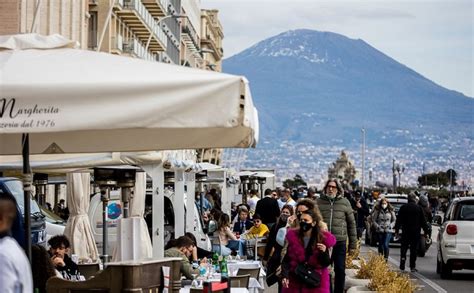 Campania In Zona Arancione Cosa Cambia Cosa Si Può Fare E Cosa è